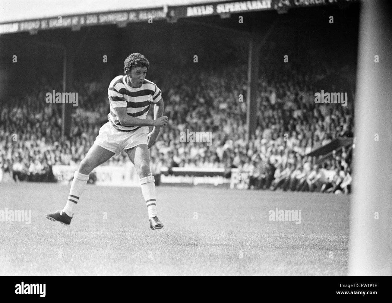 Reading 2-3 Manchester United, Watney Cup match at Elm Park, Saturday ...