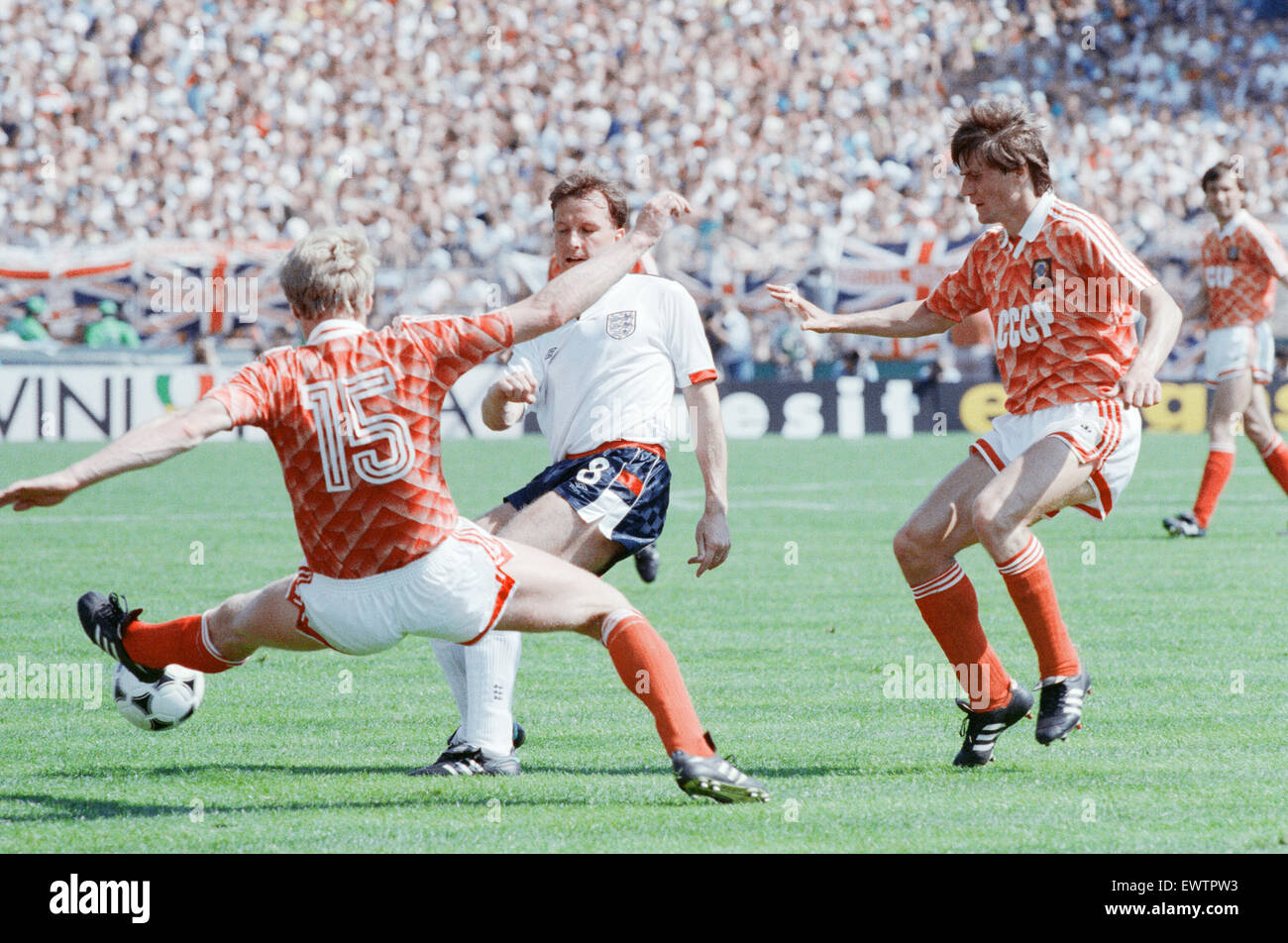 Trevor steven 1988 hi-res stock photography and images - Alamy