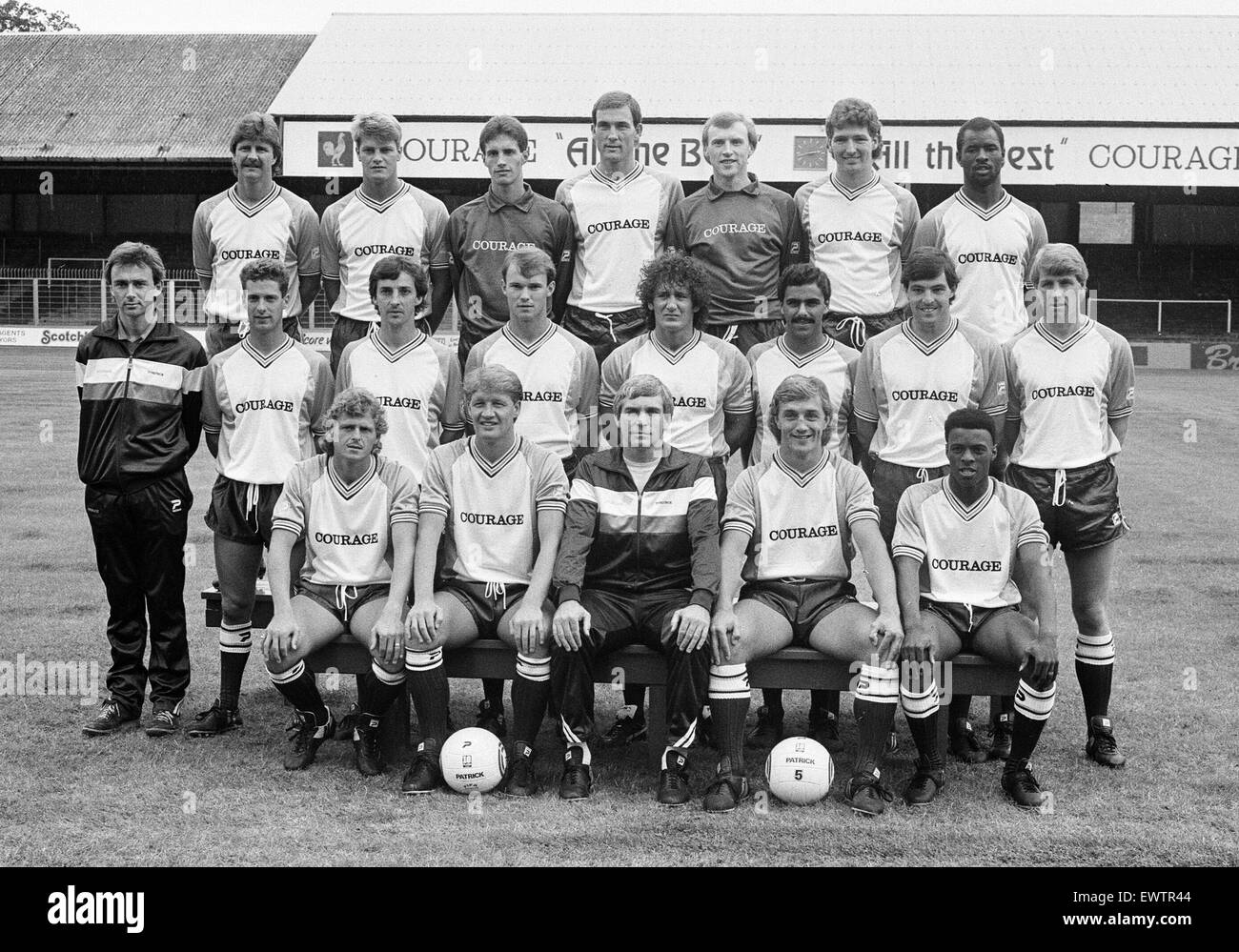 Reading fc elm park hi-res stock photography and images - Alamy