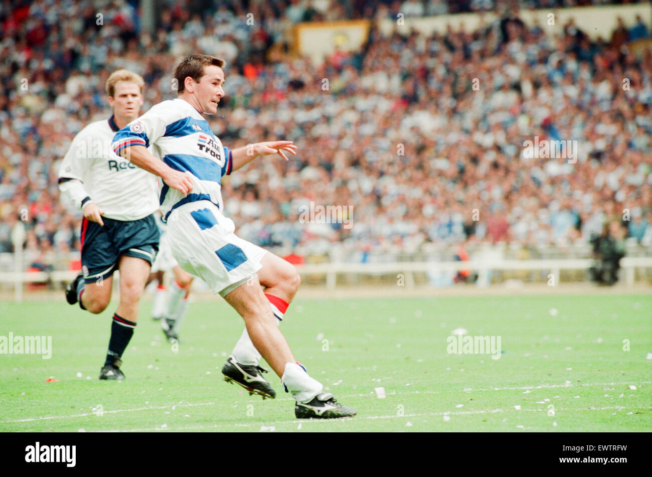 Wembley stadium 1995 hi-res stock photography and images - Alamy