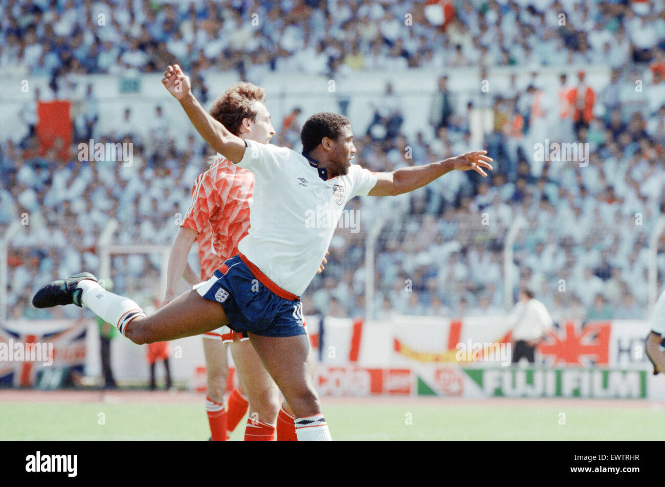 England v Soviet Union 1-3 1988 European Championships, Hanover Germany ...