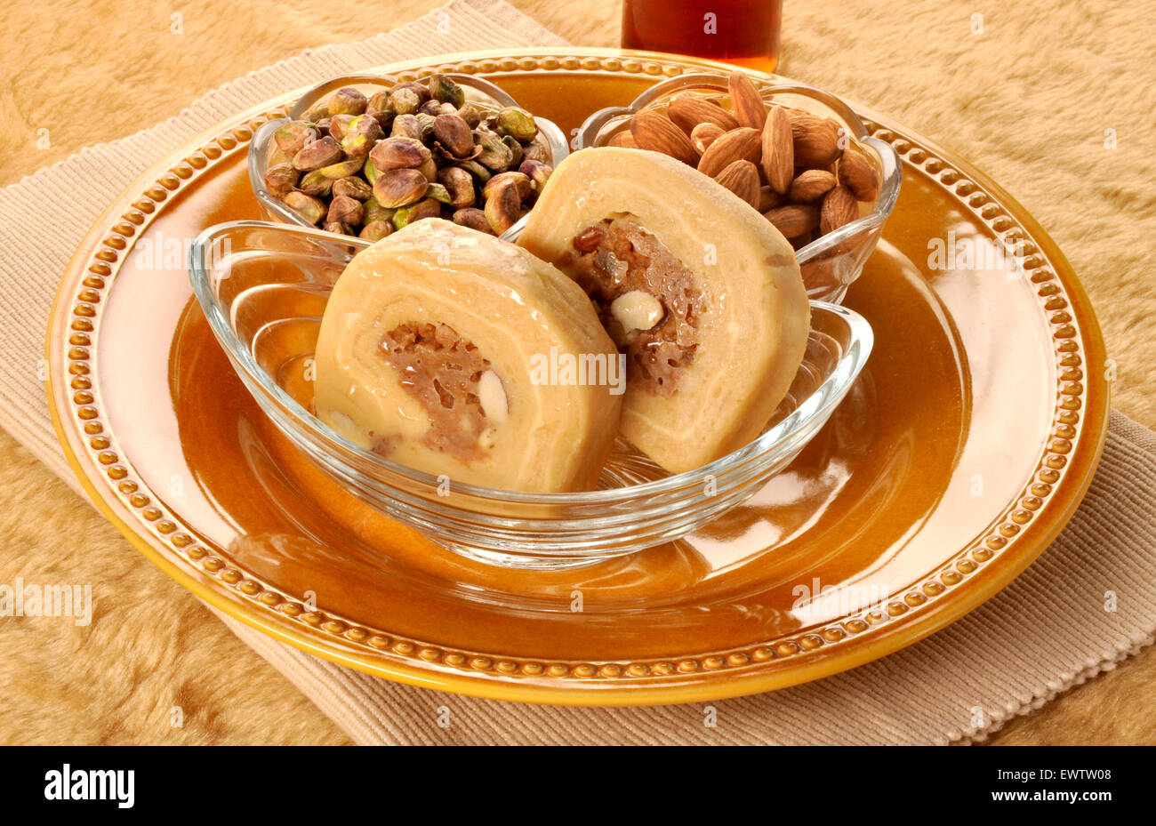 Pakistani carpet hi-res stock photography and images - Alamy