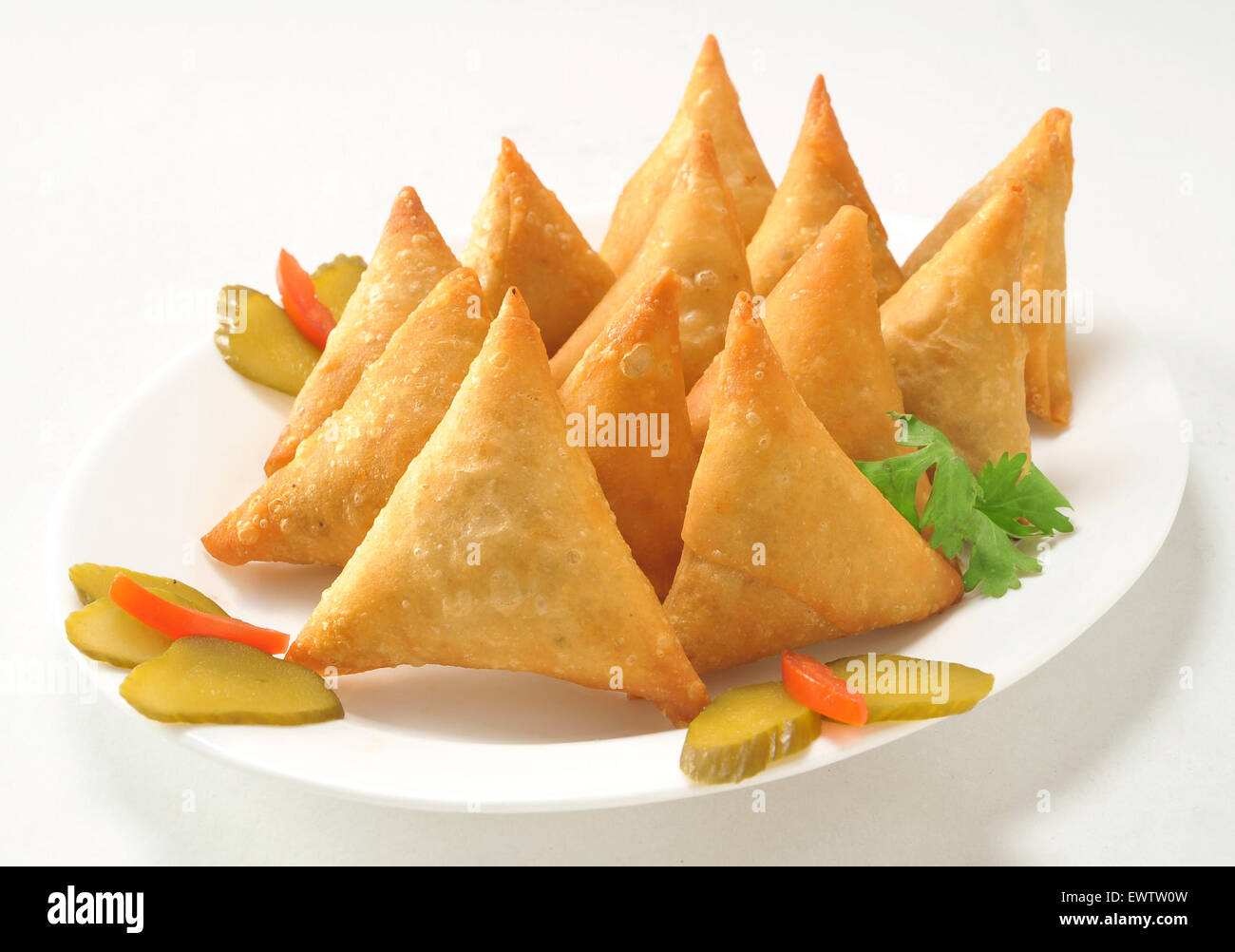Indian potato samosa hi-res stock photography and images - Alamy