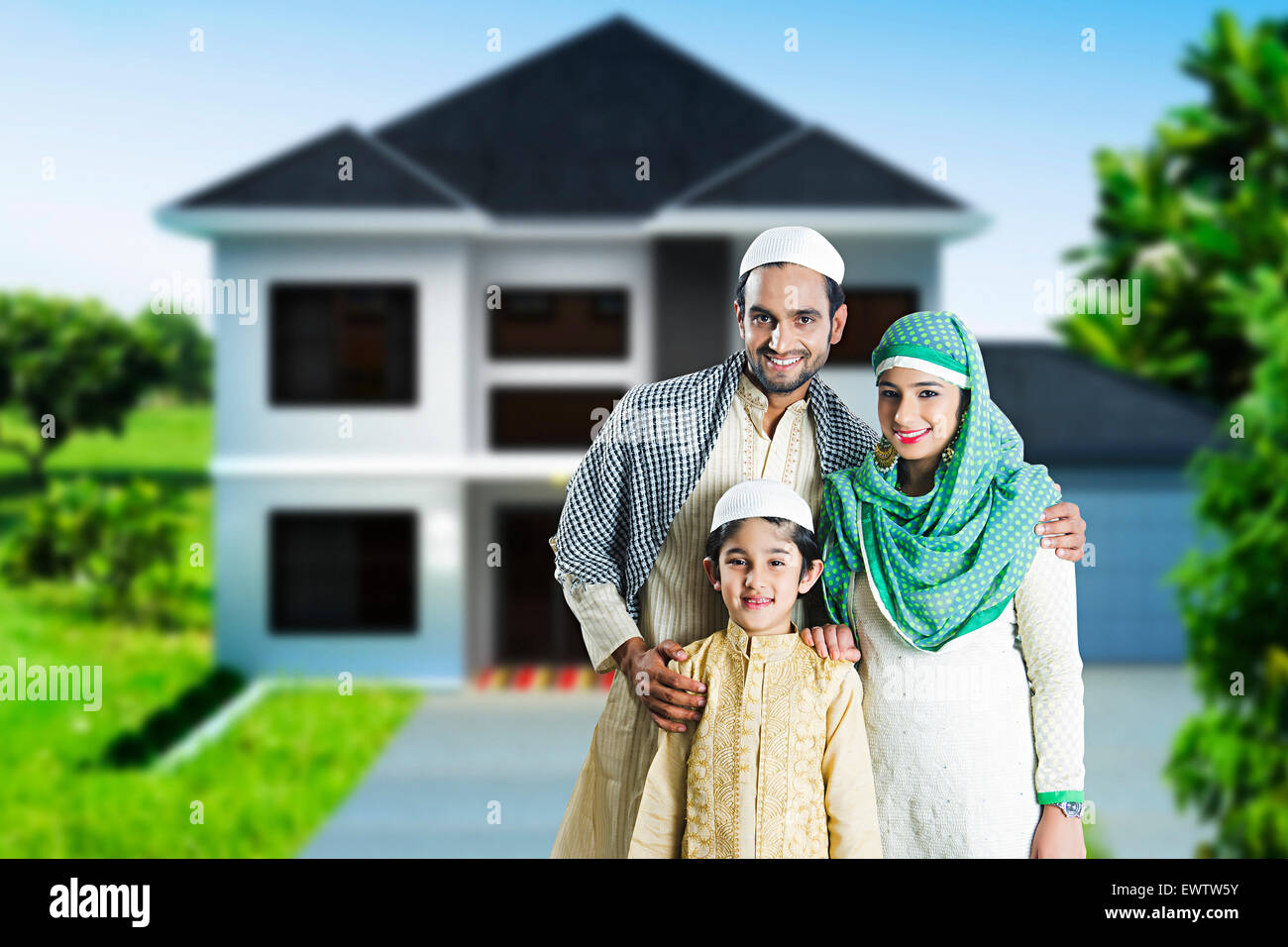 Indian middle class urban family hi-res stock photography and images ...
