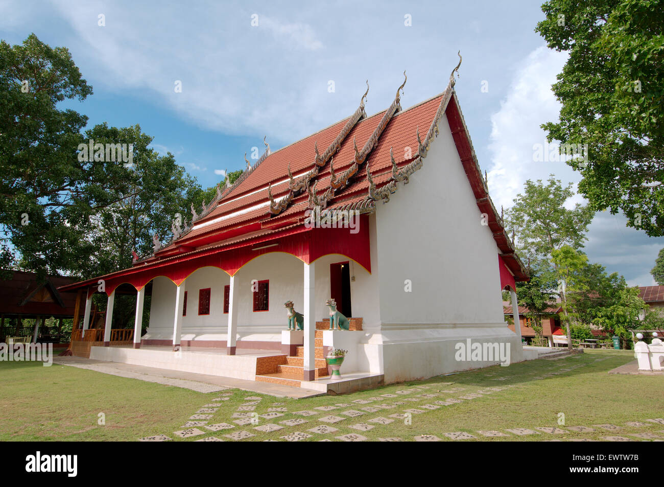 Daylight temples hi-res stock photography and images - Alamy
