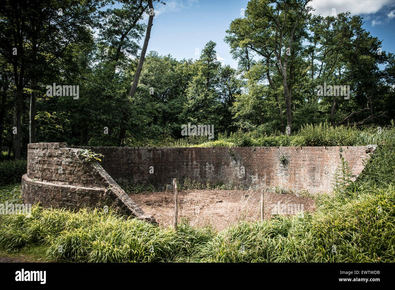 Abandoned buildings at the Royal Gunpowder Mills in Waltham Abbey Stock ...