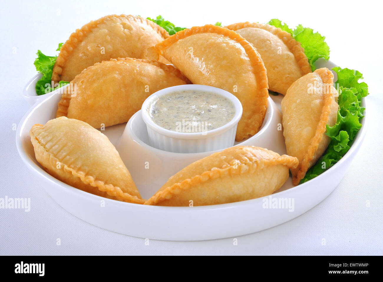 Samosa kachori hi-res stock photography and images - Alamy