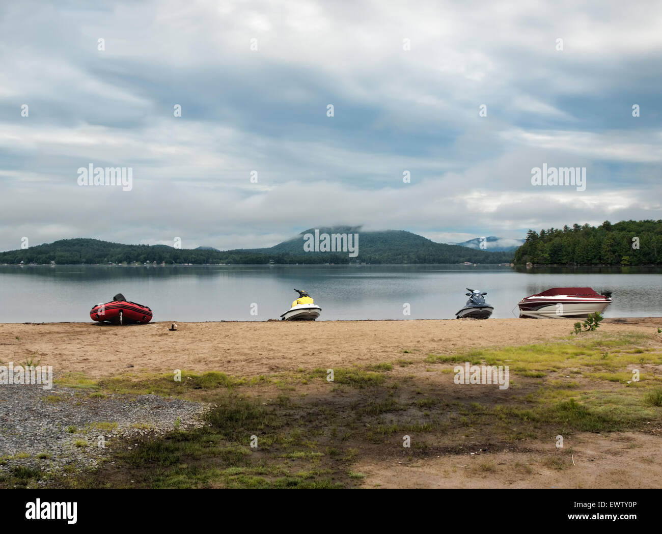 Adirondack Mountains Sacandaga Lake Moffitt Beach Stock Photo - Alamy