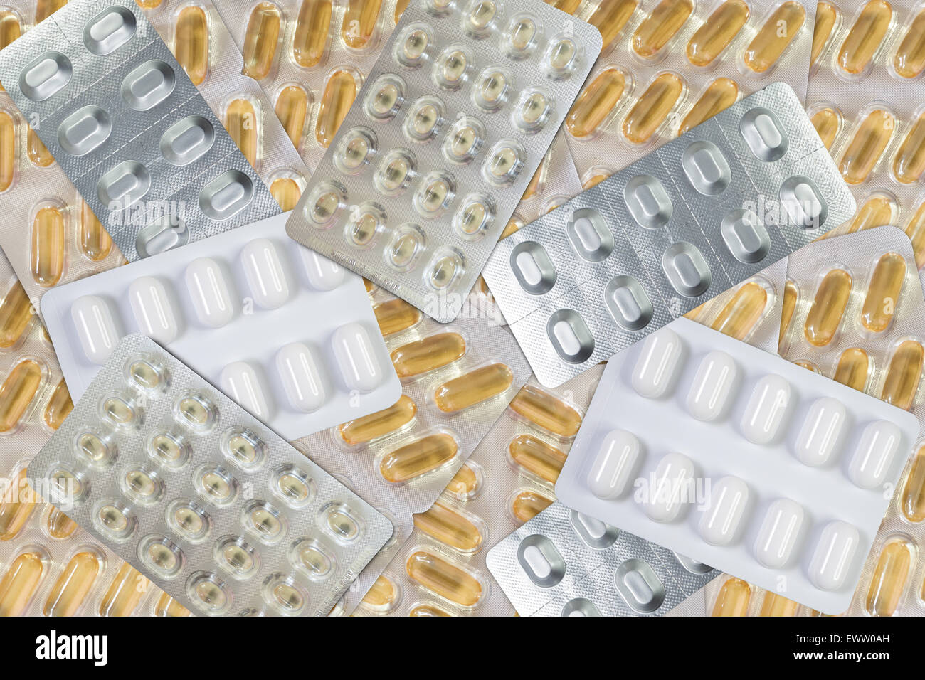Various tablets in blister packaging hi-res stock photography and ...