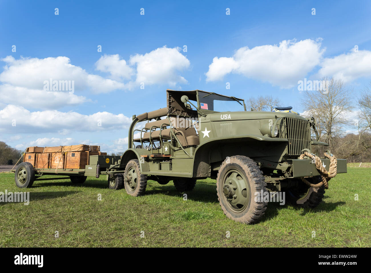 Second world war military vehicles hi-res stock photography and images ...