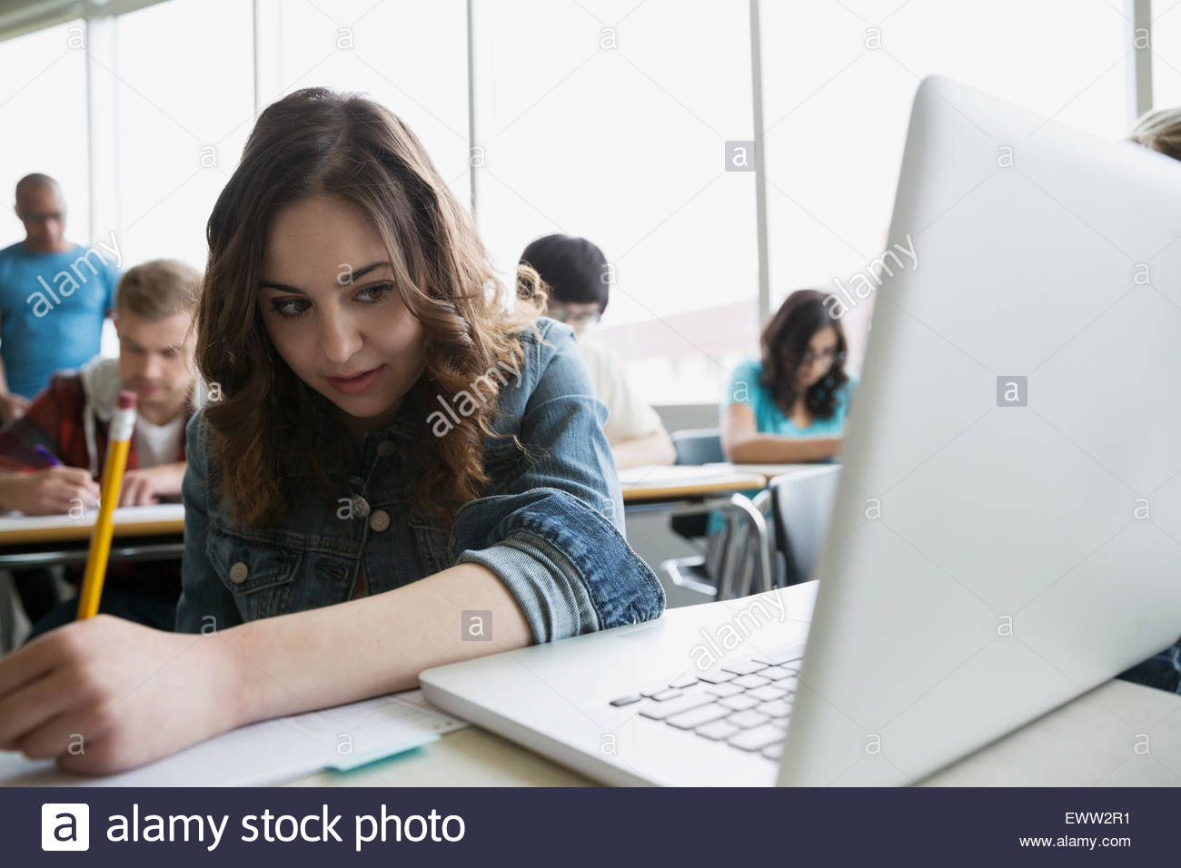 Black student exam desk hi-res stock photography and images - Alamy