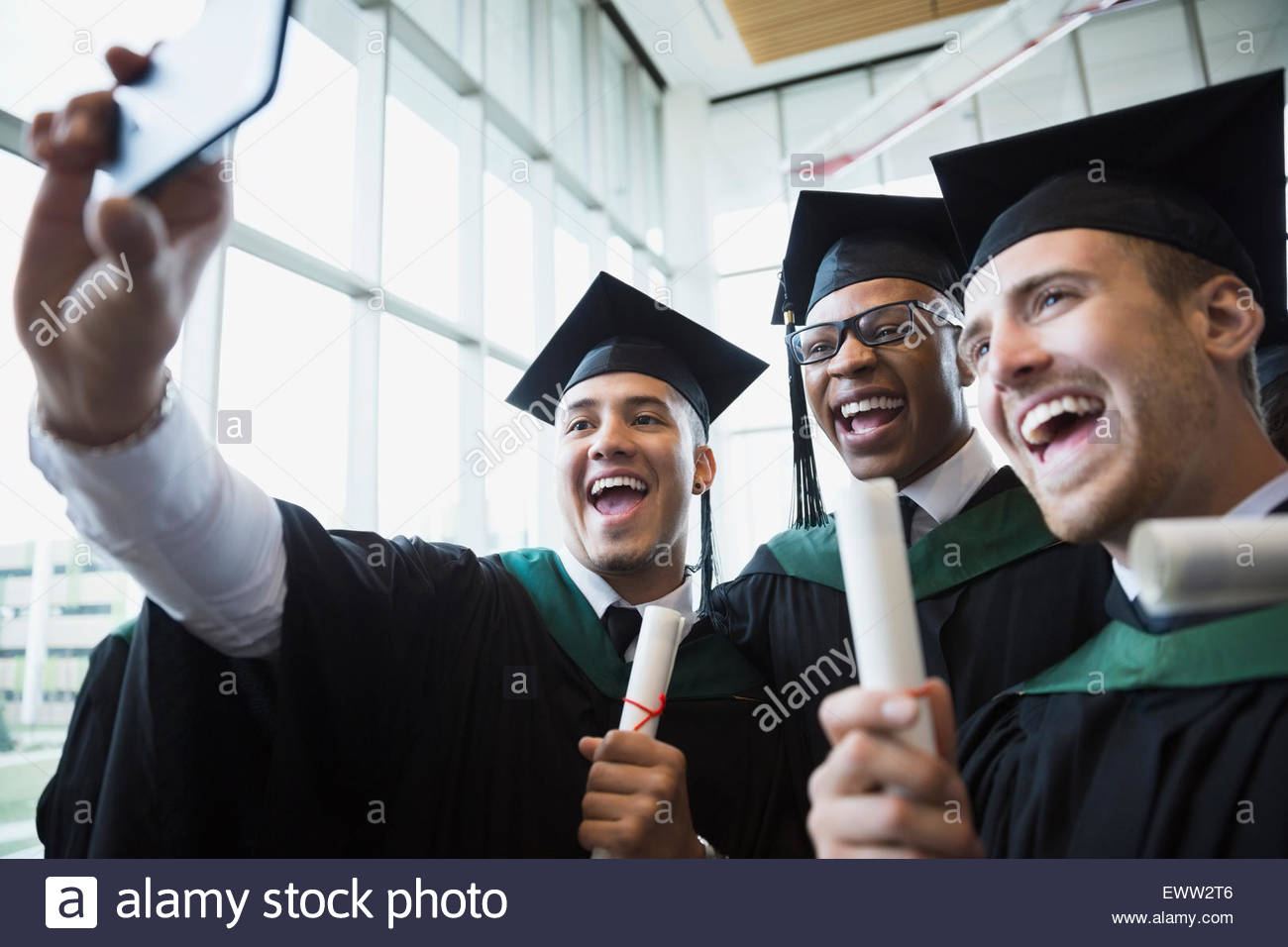 Group selfie college hi-res stock photography and images - Alamy