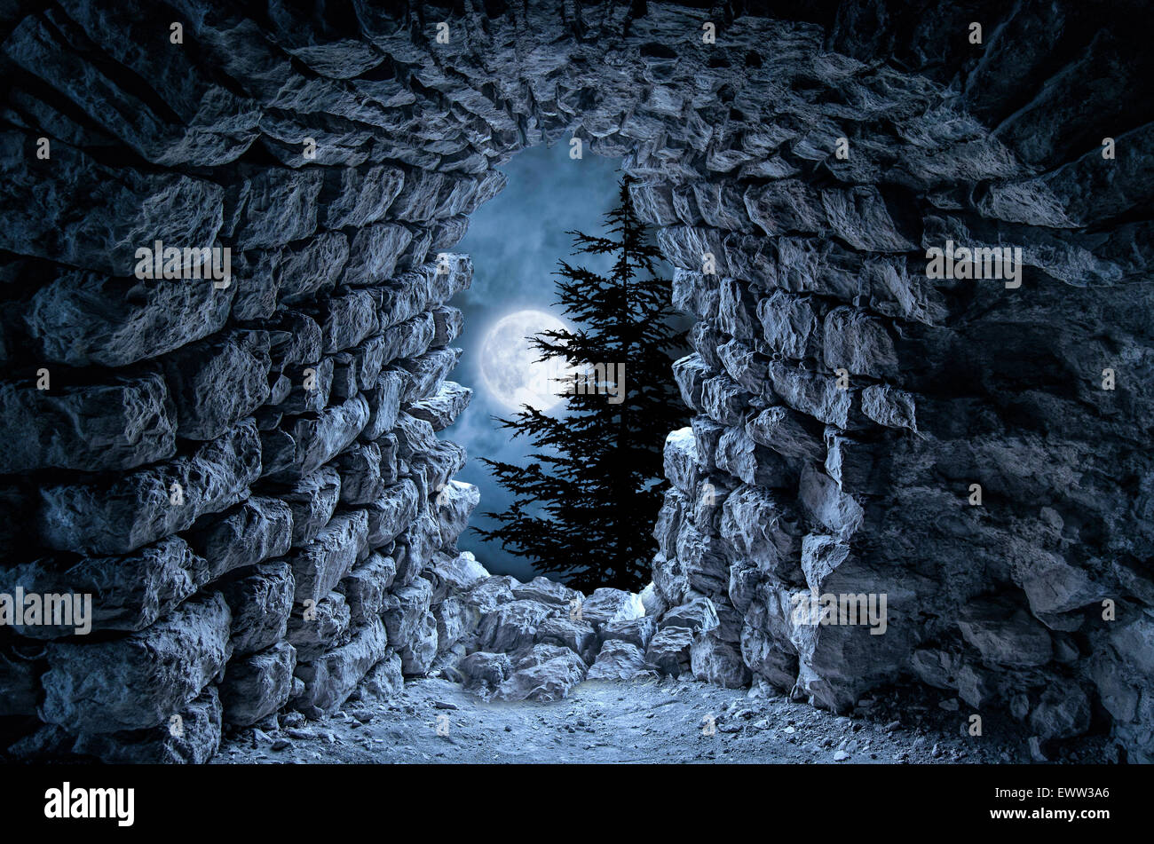 Gothic ruins hi-res stock photography and images - Alamy