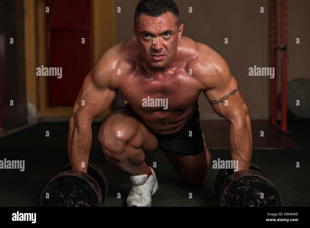 Deadlift with dumbbells hi-res stock photography and images - Alamy