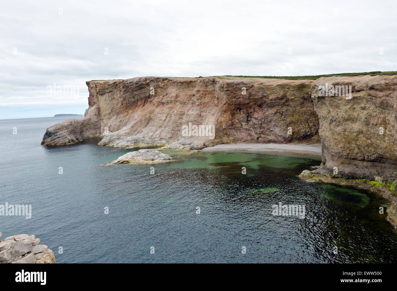 Atlantic canada cliff hi-res stock photography and images - Alamy
