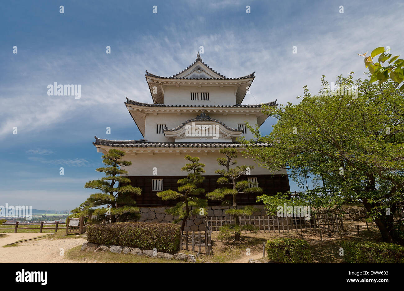 Main keep (donjon, circa 1641) of Marugame castle, Shikoku Island ...