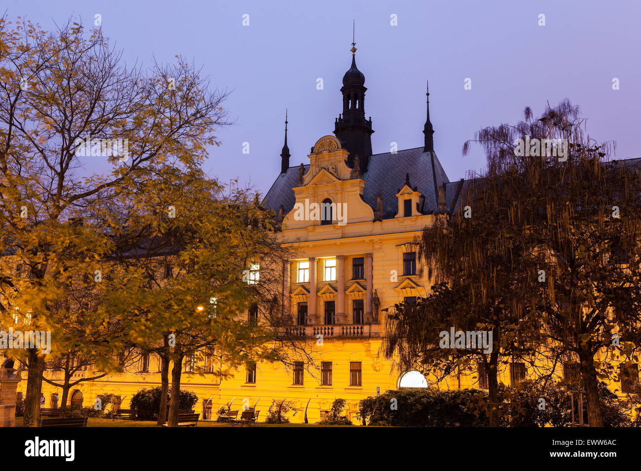 The municipal court hi-res stock photography and images - Alamy