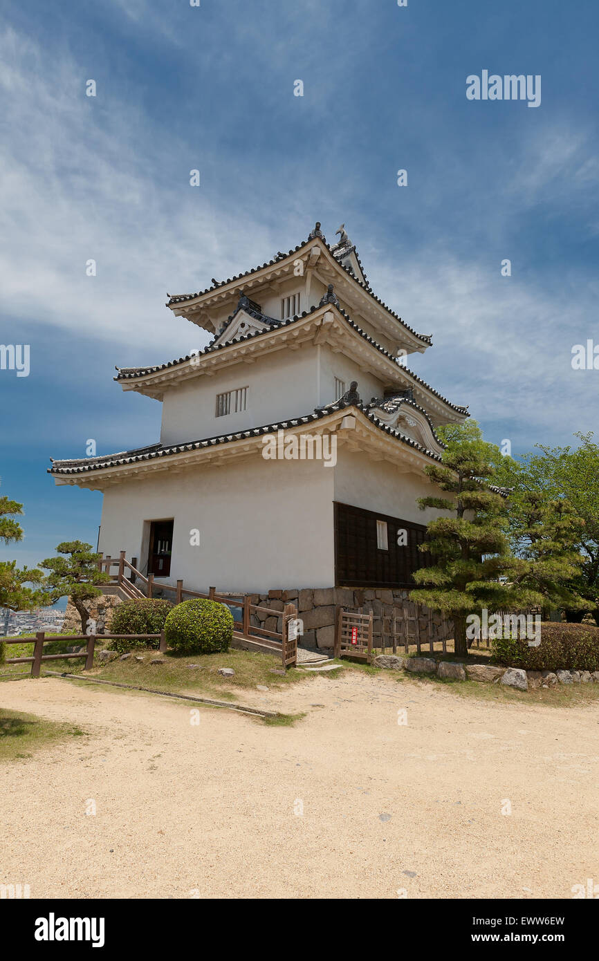 Main keep (donjon, circa 1641) of Marugame castle, Shikoku Island ...