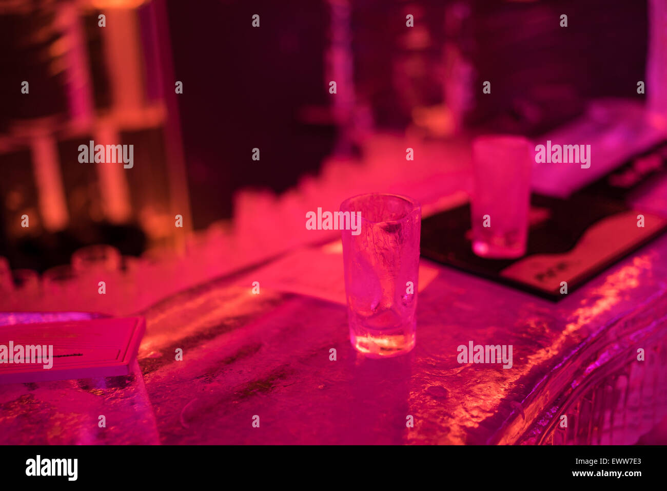 Ice bar hi-res stock photography and images - Alamy