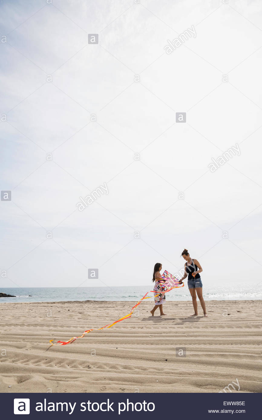 Fly kite hi-res stock photography and images - Alamy