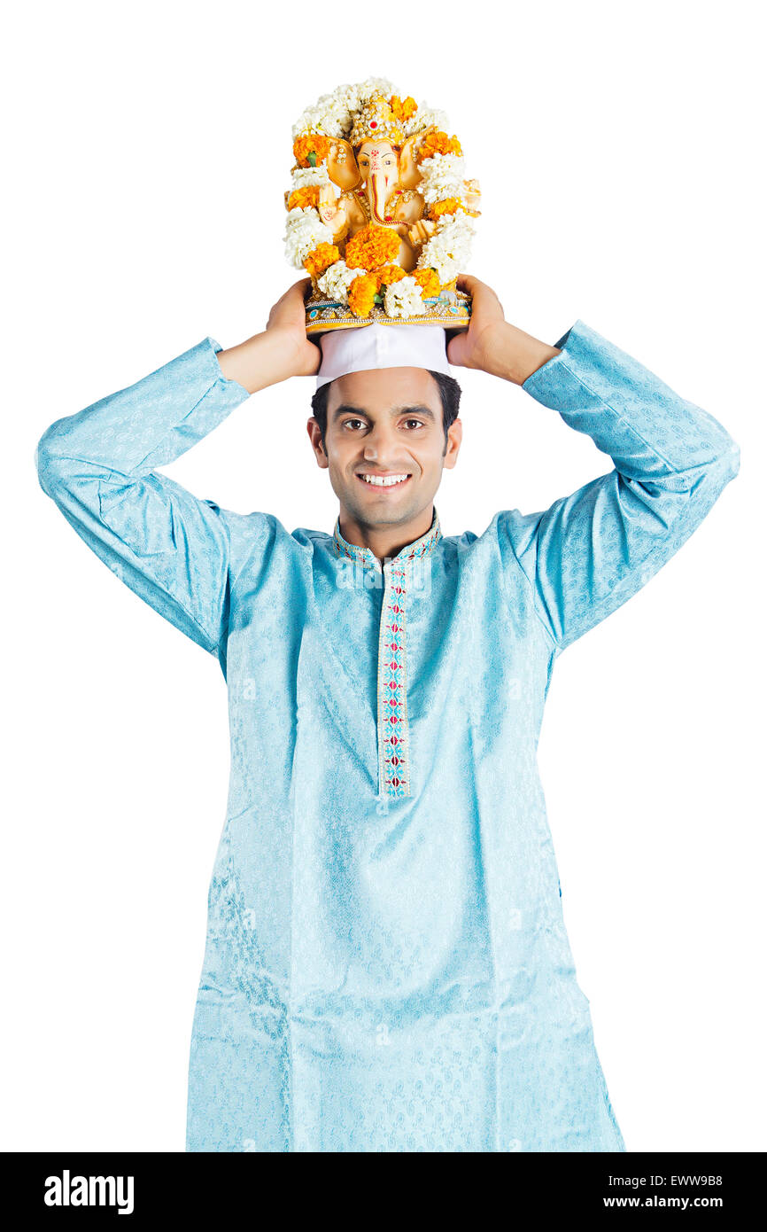 1 indian Marathi man Ganpat Sculpture Worship Stock Photo - Alamy