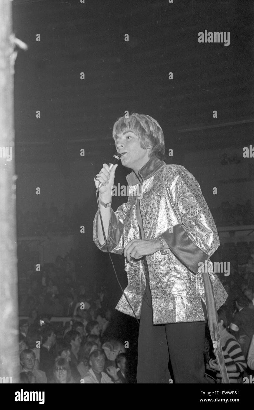 Der britische Opern- und Popsänger David Garrick, Deutschland 1960er ...