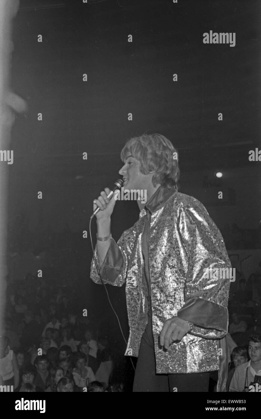 Der britische Opern- und Popsänger David Garrick, Deutschland 1960er ...