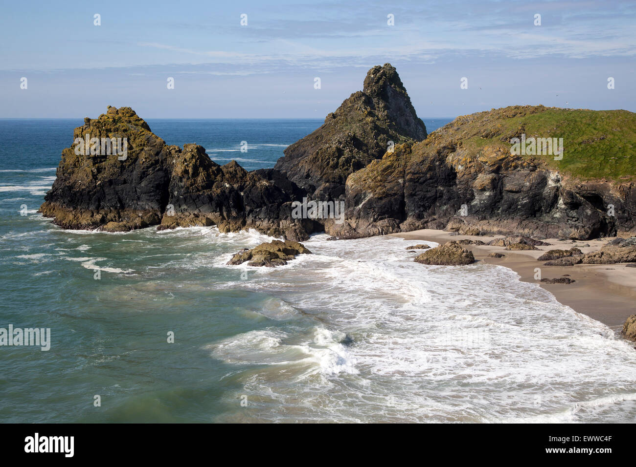 Coastal scenery near Kynance Cove, Lizard Peninsula, Cornwall, England ...