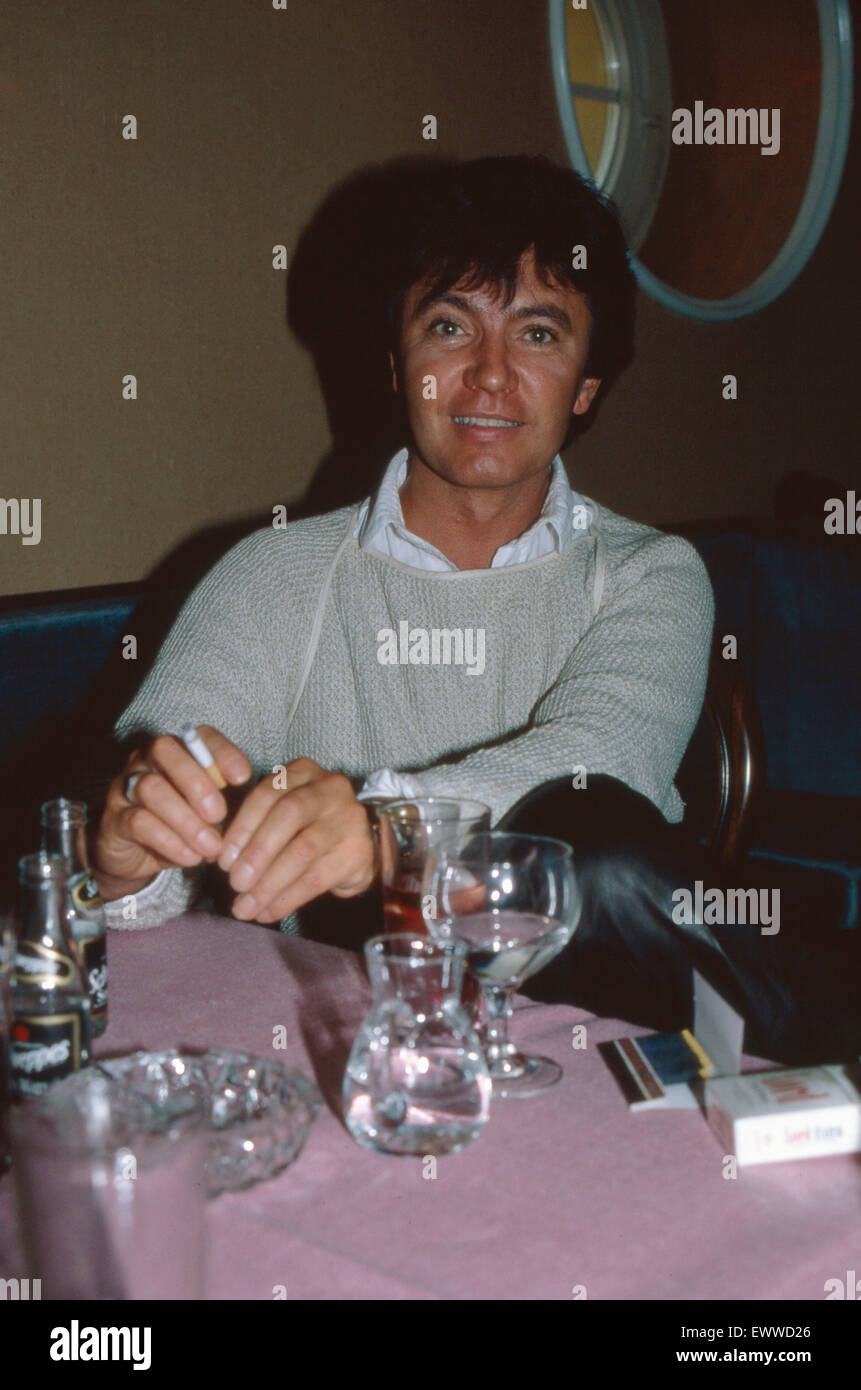 Der deutsche Schlagersänger Rex Gildo, Deutschland 1970er Jahre. German ...