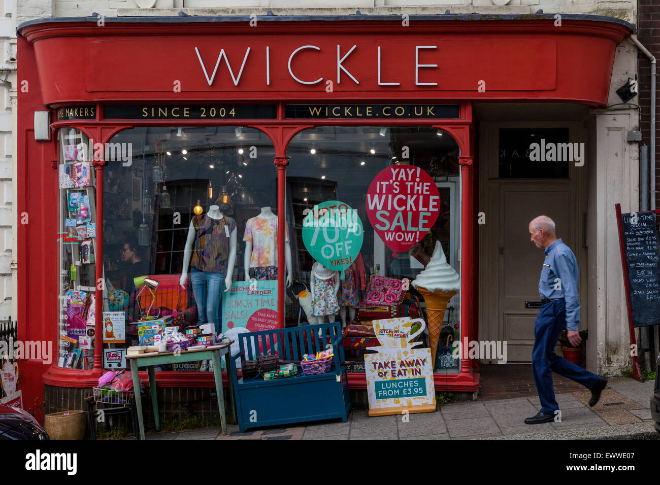 Colourful shop front hi-res stock photography and images - Alamy