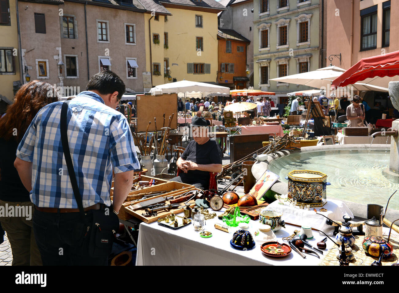 Annecy and market hi-res stock photography and images - Alamy