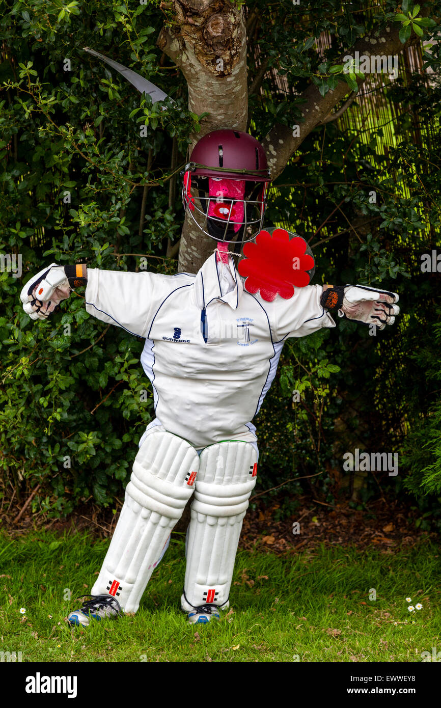 Ringmer Scarecrow Festival, Ringmer, Sussex, UK Stock Photo - Alamy