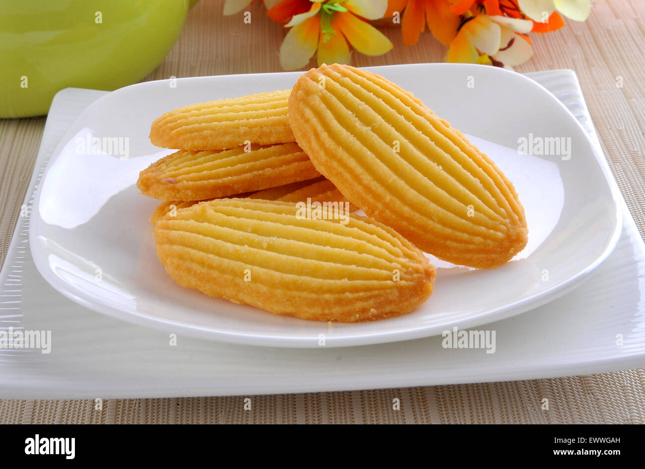 Plain cookies hi-res stock photography and images - Alamy
