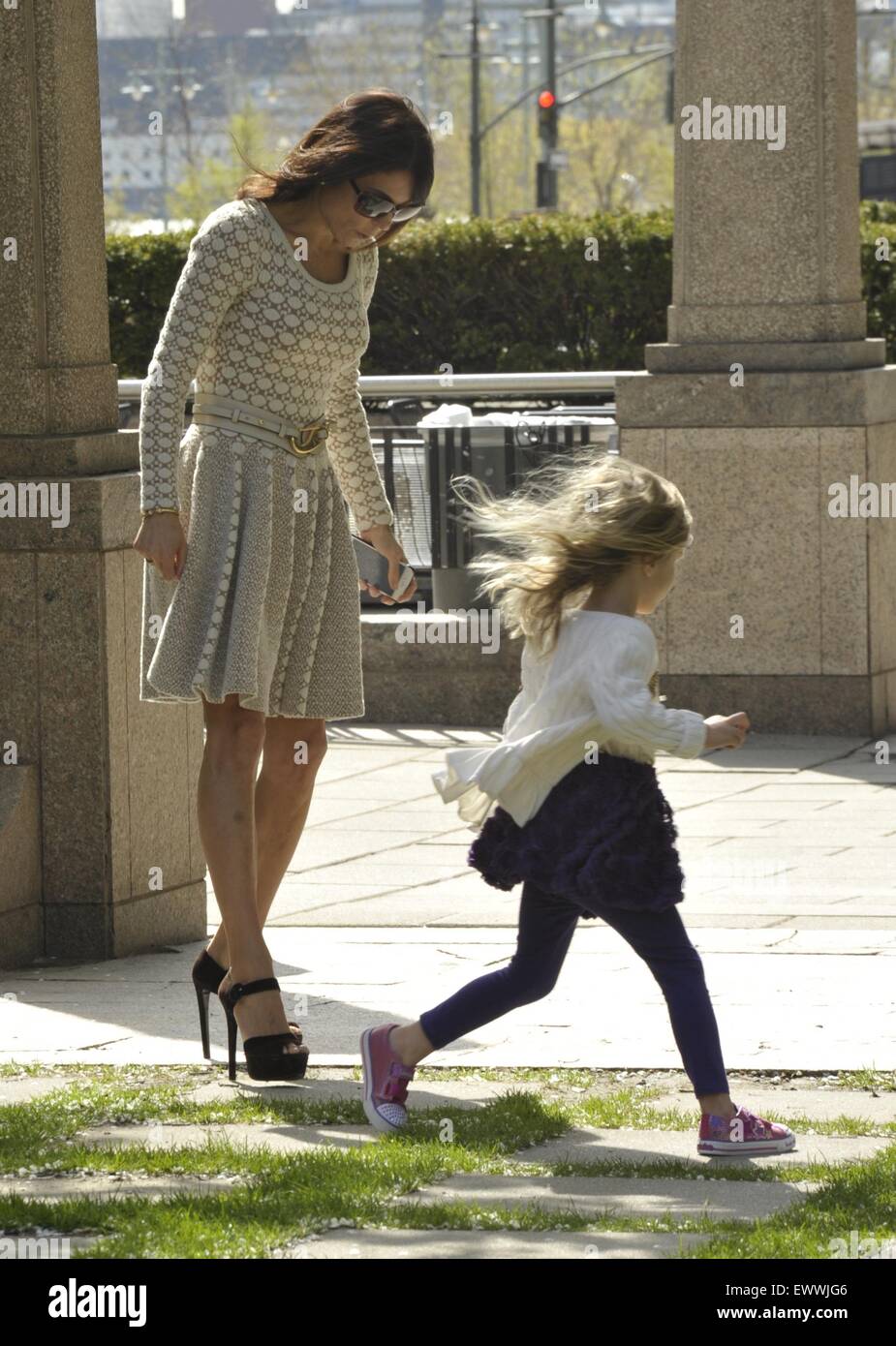 Bethenny Frankel And Her Daughter Bryn Spend Time In A Local Park On A Windy Afternoon Featuring
