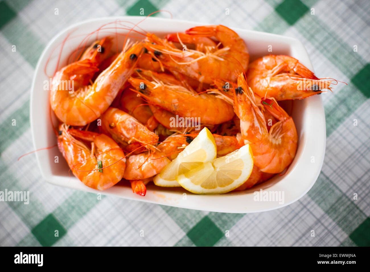 Large green shrimp hi-res stock photography and images - Alamy