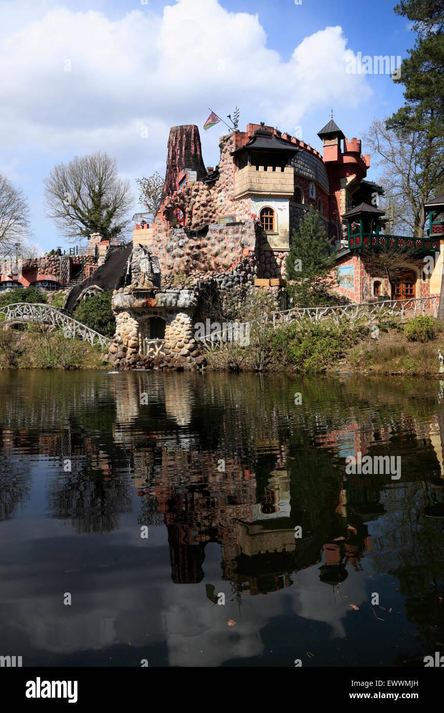Castle Iserhatsche, Bispingen, Lueneburger heath, Lower Saxony, Germany ...