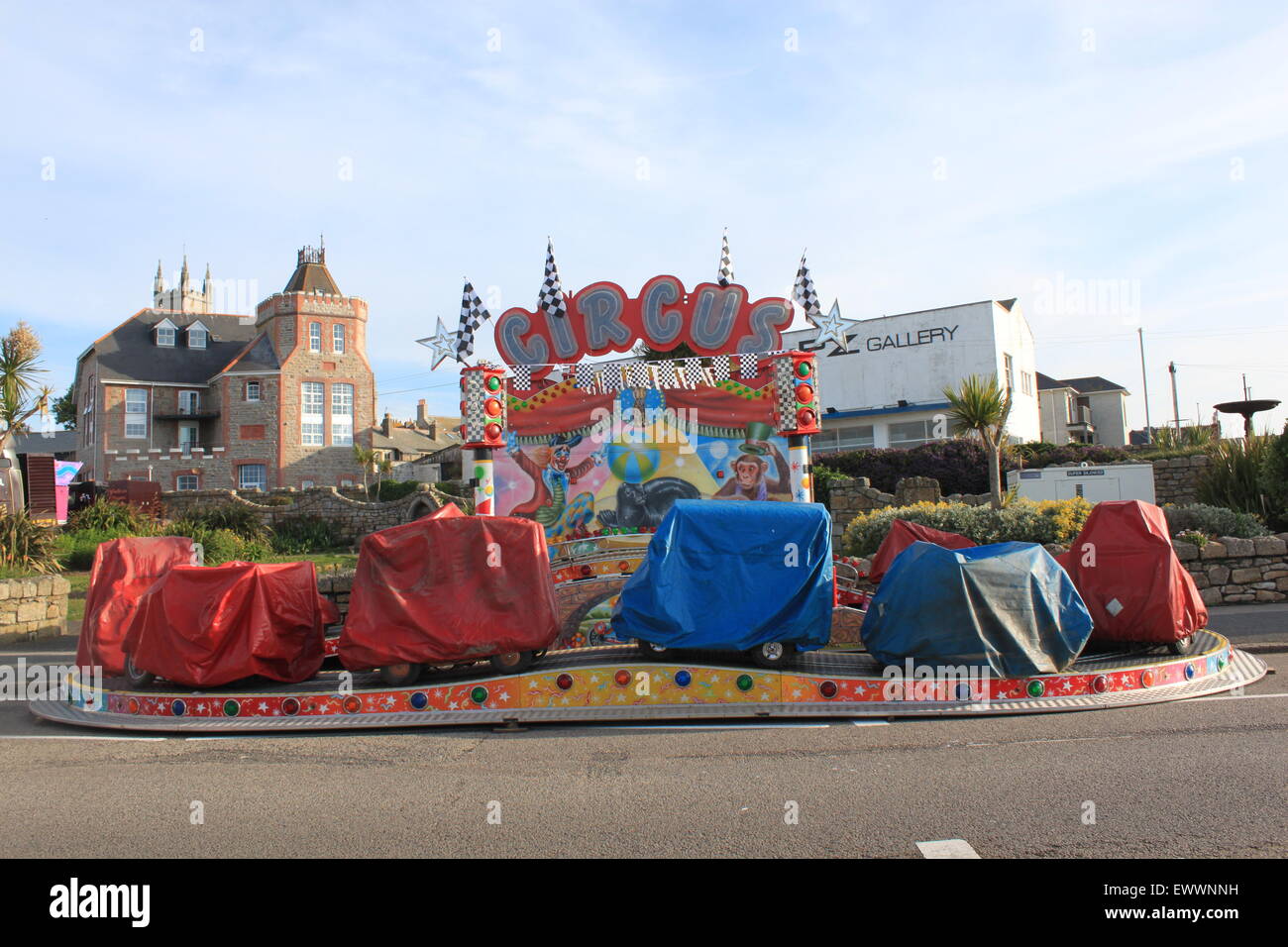 Promenade fun fair hi-res stock photography and images - Alamy