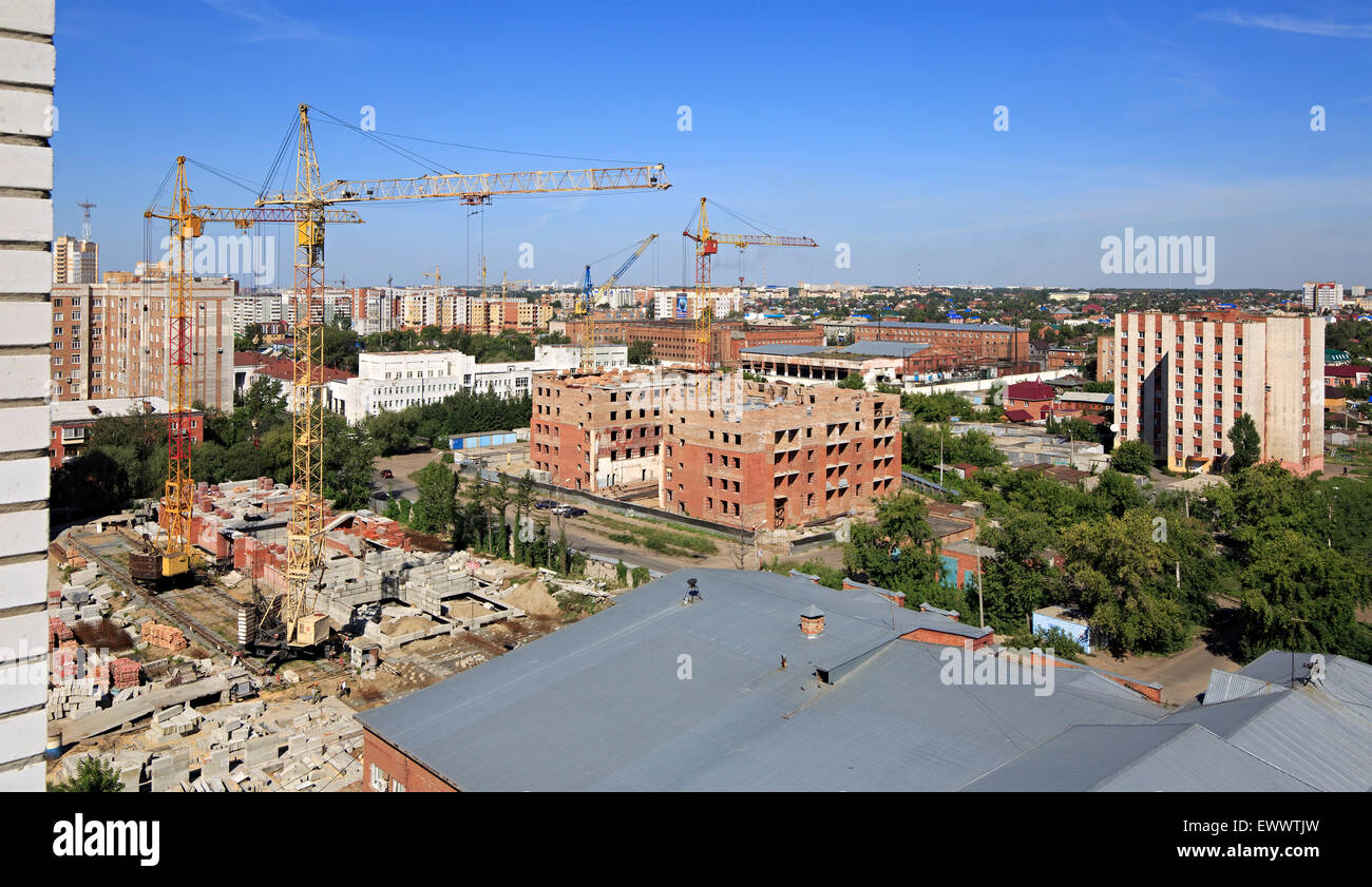 Construction of high-rise apartment brick building Stock Photo - Alamy