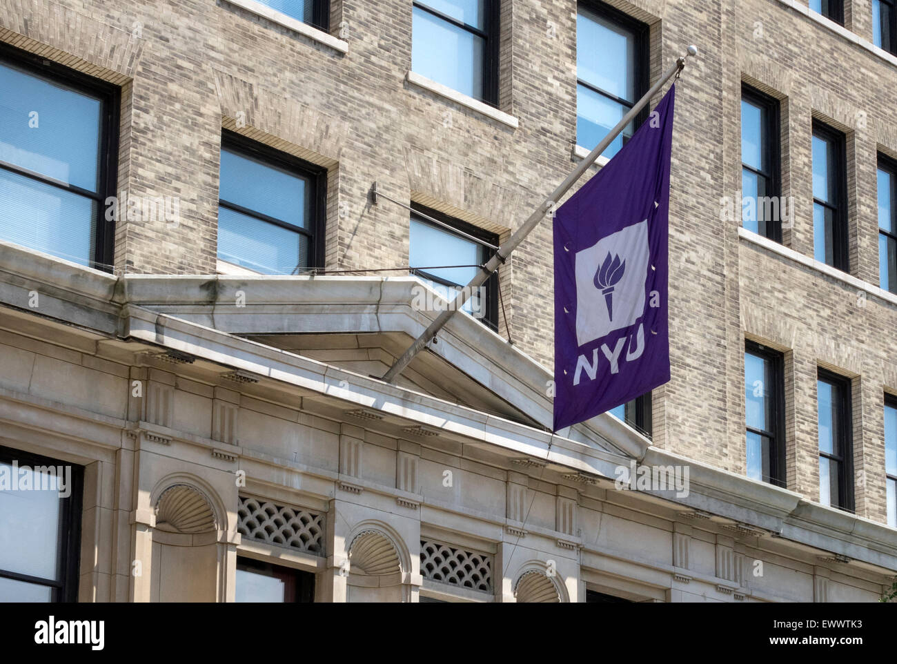 Nyu building hi-res stock photography and images - Alamy
