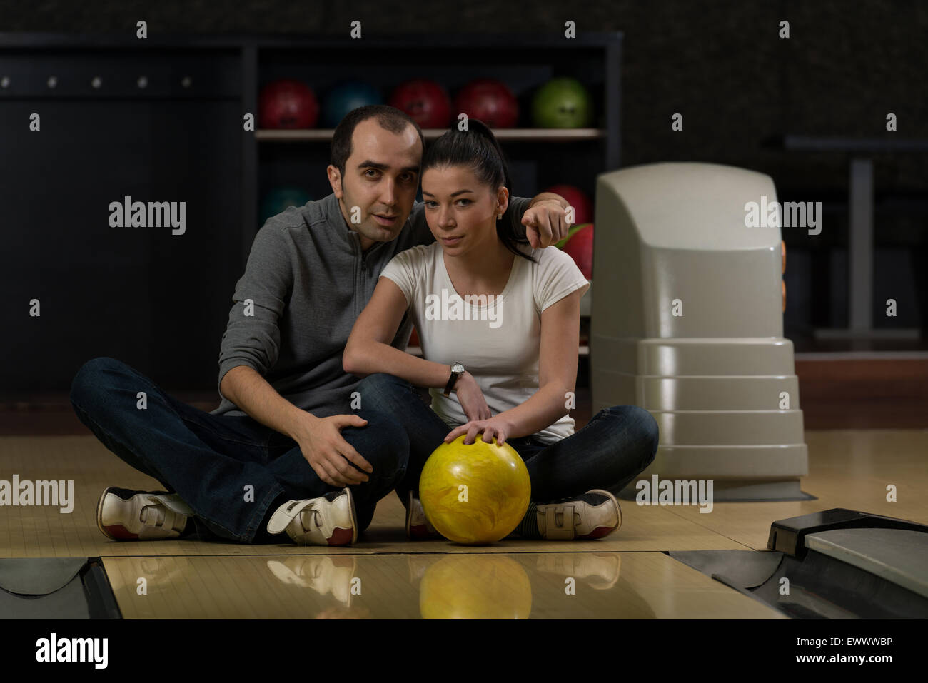 Two men ten pin bowling hi-res stock photography and images - Alamy
