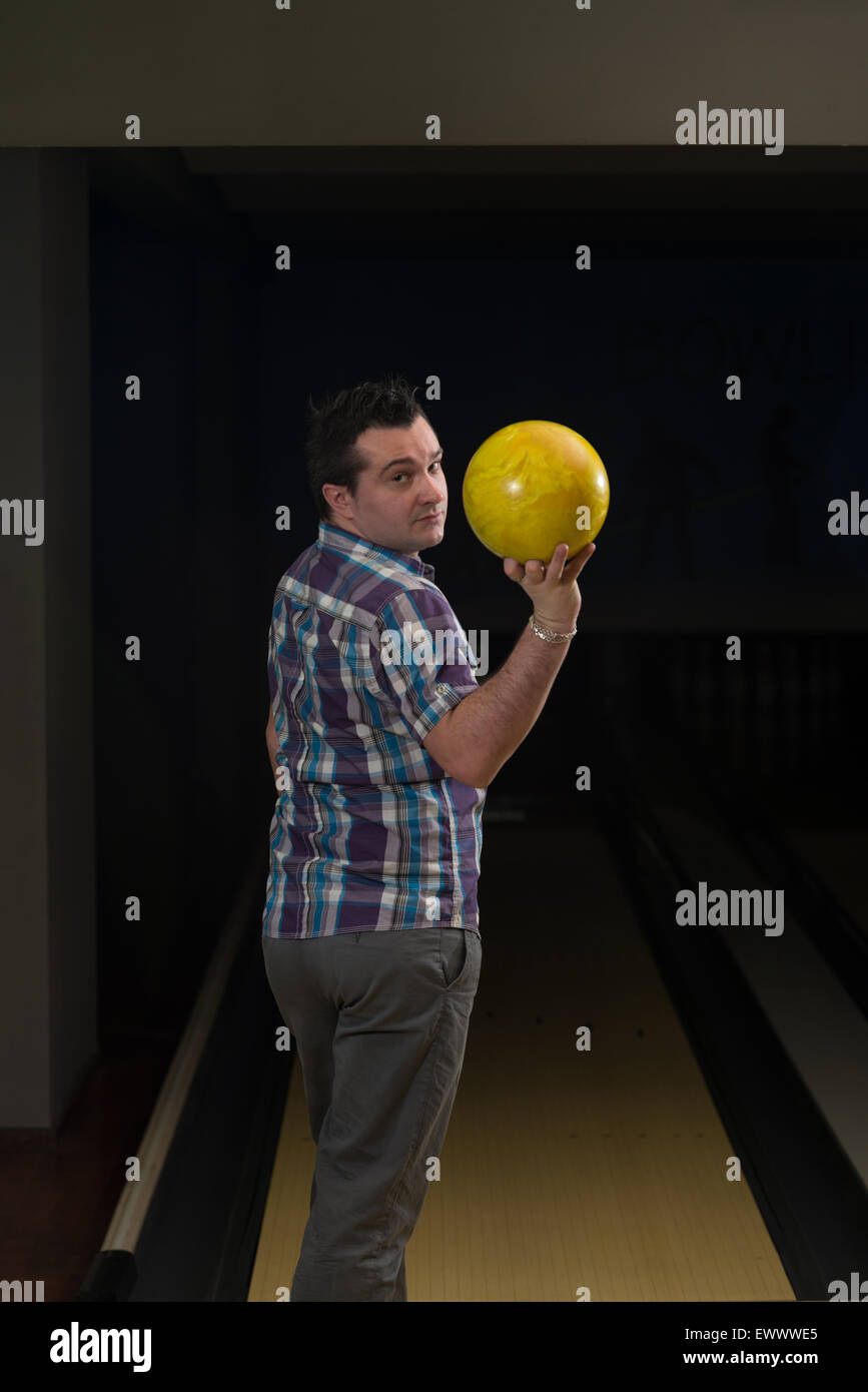 Man bowling indoors hi-res stock photography and images - Alamy