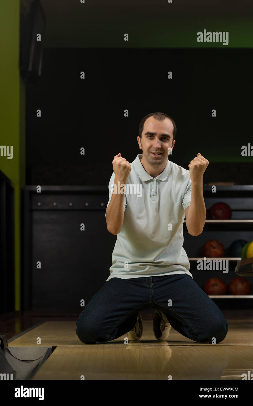 Ecstatic man hi-res stock photography and images - Alamy