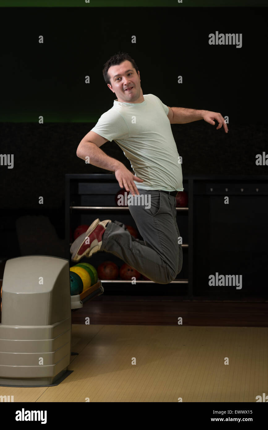 Ecstatic man hi-res stock photography and images - Alamy