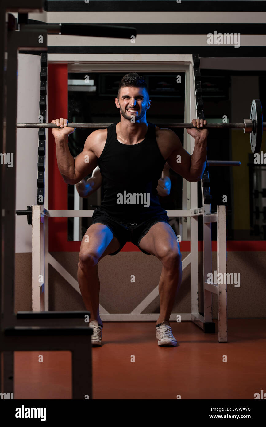 Young men doing exercises hi-res stock photography and images - Alamy