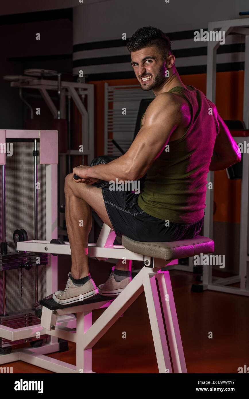 Muscular man calves hi-res stock photography and images - Alamy