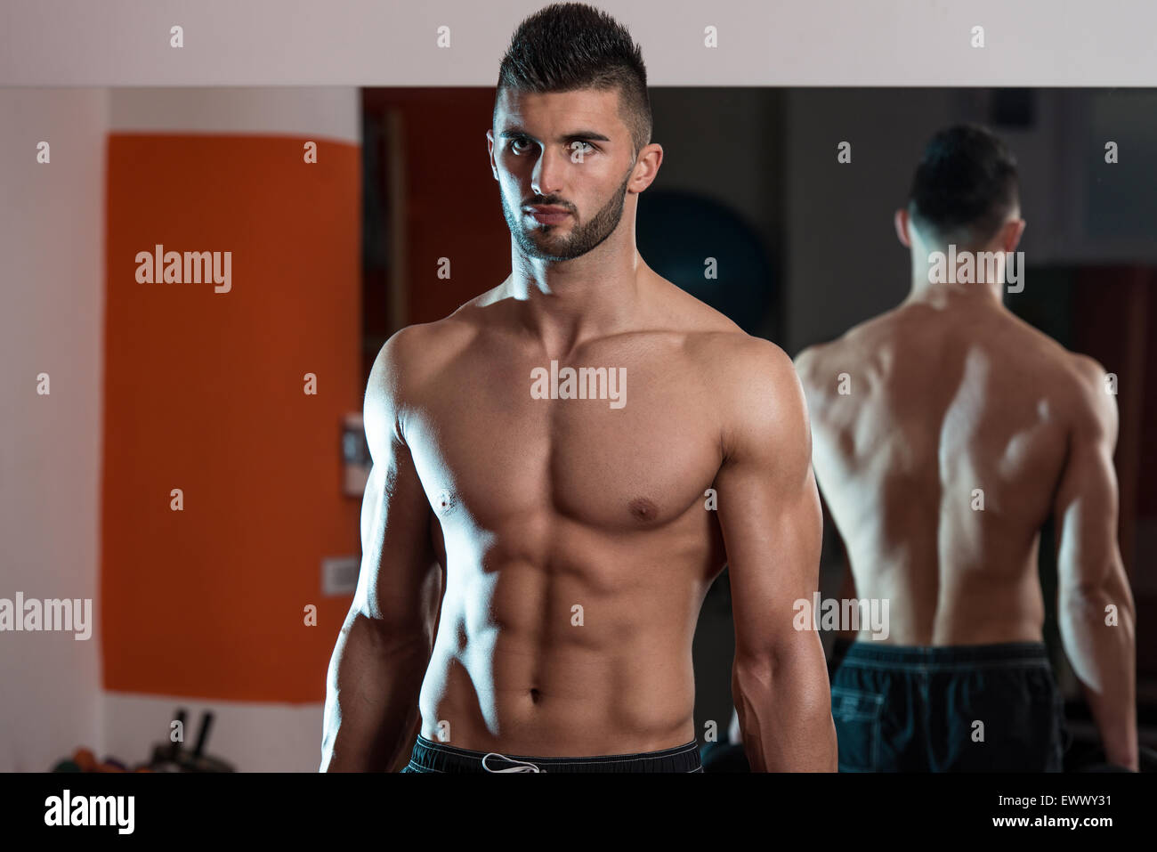 Camera macho men muscle hi-res stock photography and images - Alamy