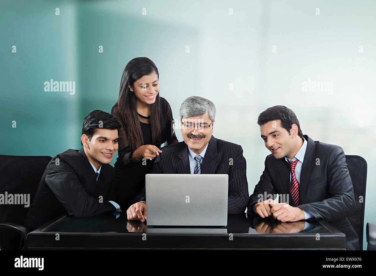 Sit down discussion hi-res stock photography and images - Alamy
