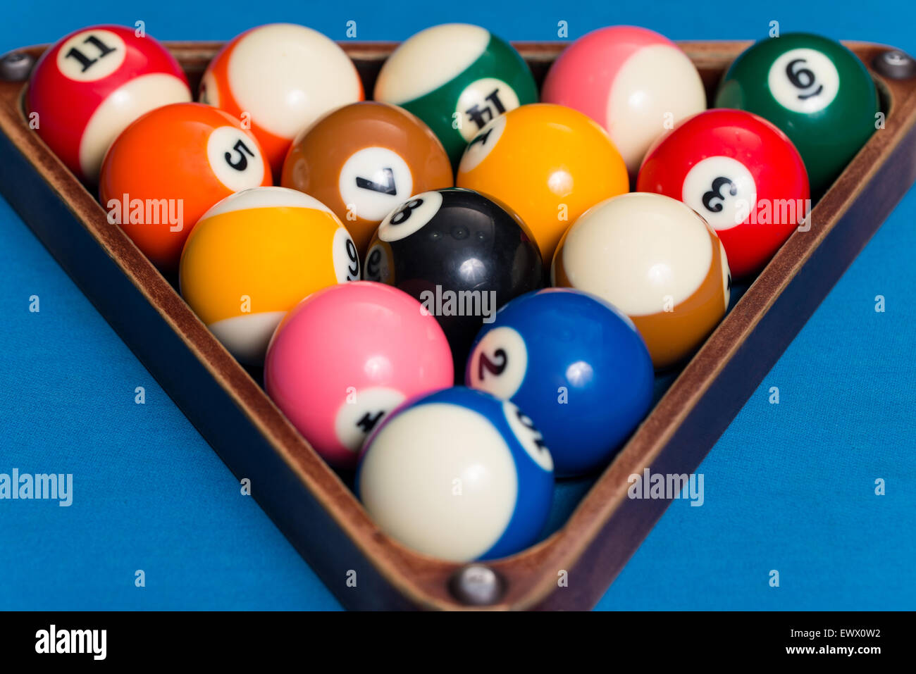 Pool balls break ready hi-res stock photography and images - Alamy