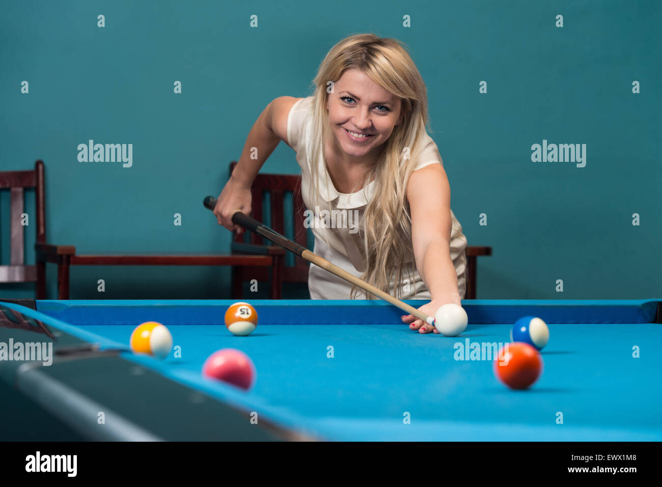 Female Pool Player Stock Photo - Alamy
