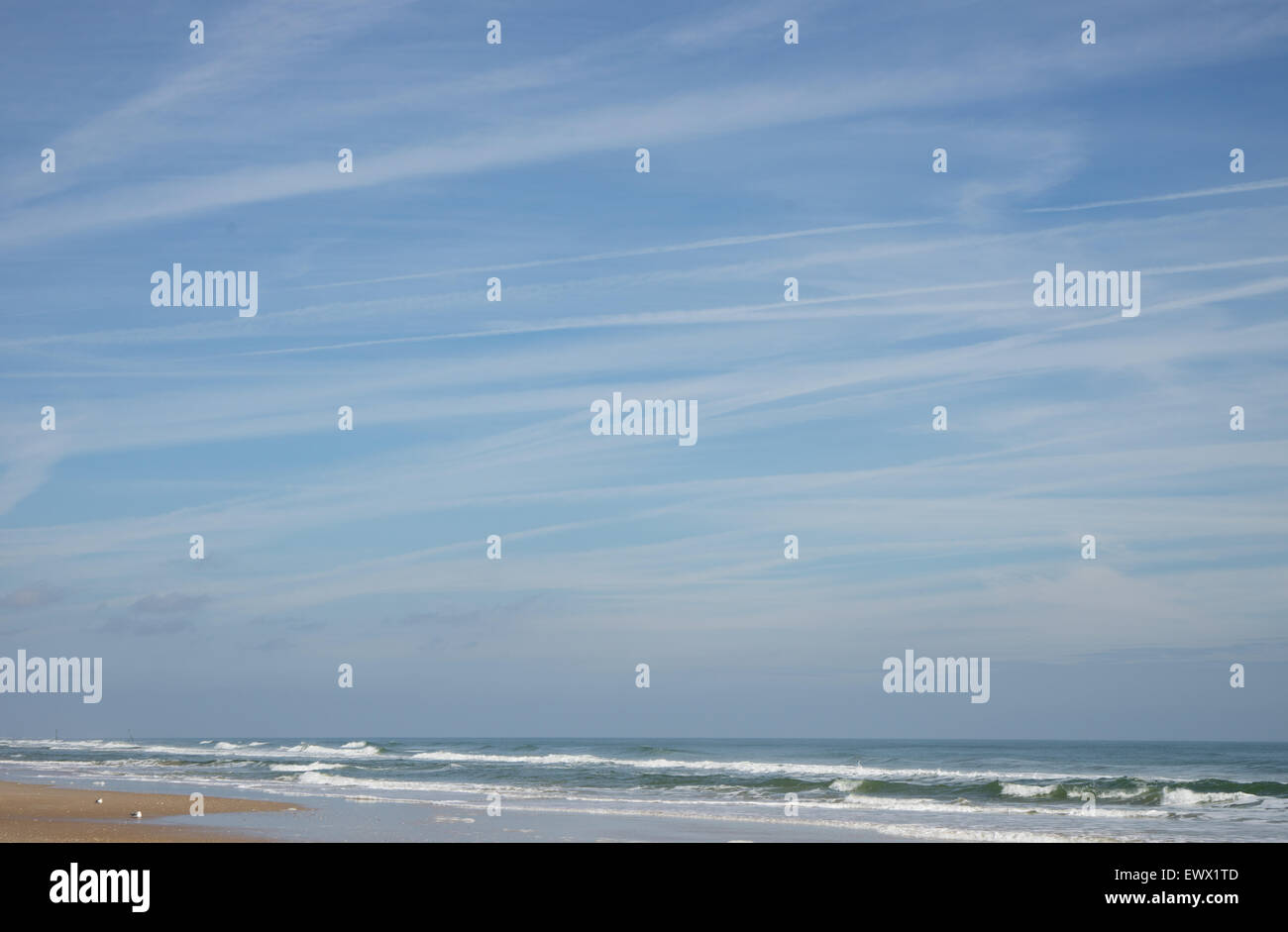 Atlantic ocean beach Stock Photo - Alamy